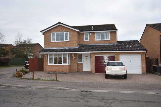 4 Bedroom Detached House For Sale In Quenby Way Bromham Bedford Mk43