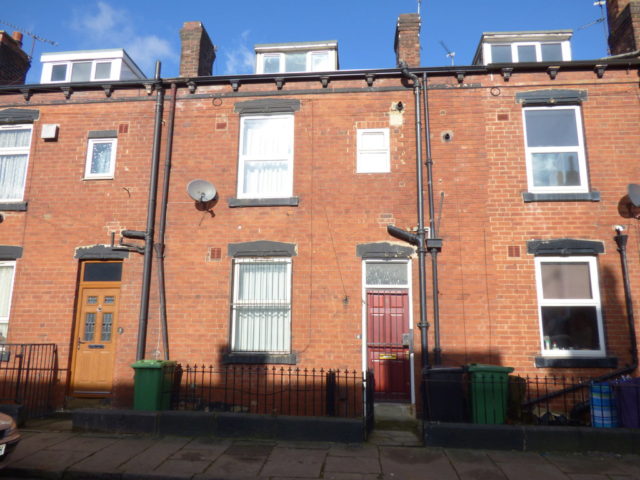 2 Bedroom Terraced House For Sale In Recreation Street Leeds Ls11