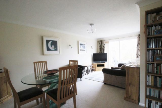 3 Bedroom Terraced House For Sale In Moreton Road Bournemouth Bh9