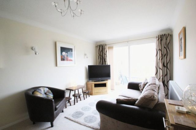 3 Bedroom Terraced House For Sale In Moreton Road Bournemouth Bh9