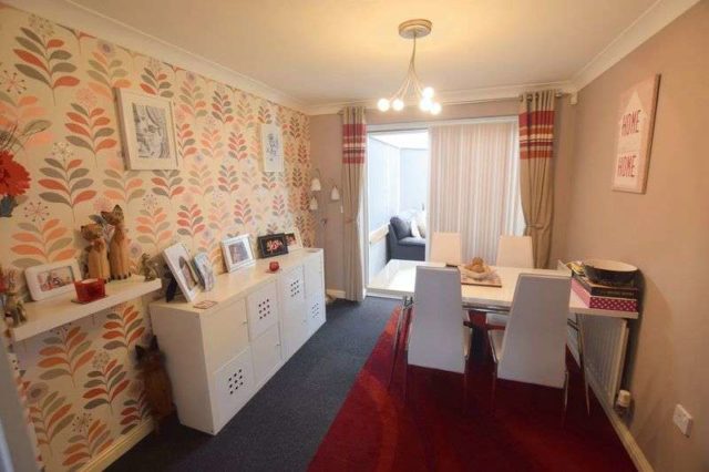 3 Bedroom Detached House For Sale In Cornwall Grove Bletchley Milton