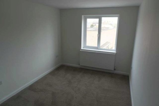 2 bedroom Flat to rent in Carolgate Retford DN22