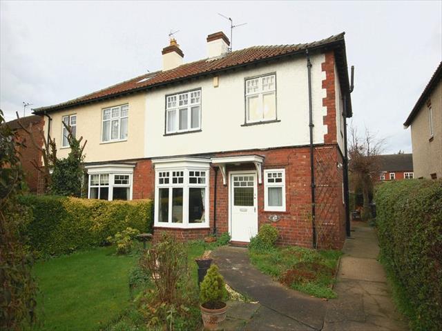 3 bedroom Semi-Detached house for sale in Quaker Lane Northallerton DL6