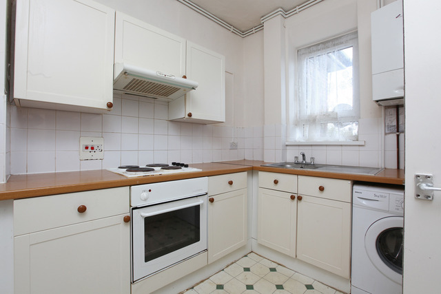 1 bedroom Apartment for sale in Kentwell Close Turnham Road London SE4