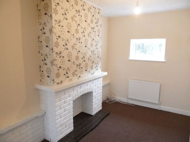 3 bedroom Terraced house to rent in Jarrah Cottages London Road ...