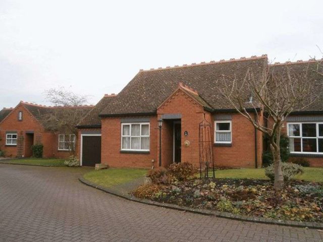 Property for sale in Bredon Lodge Bredon Tewkesbury GL20