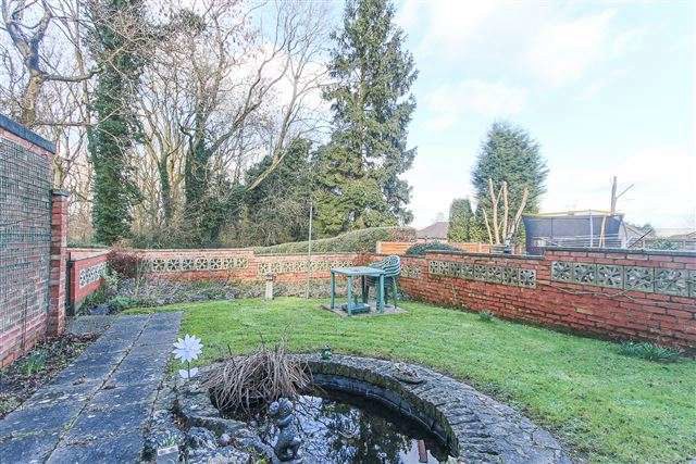 2 bedroom Maisonette for sale in Bromsgrove Road Batchley Redditch B97