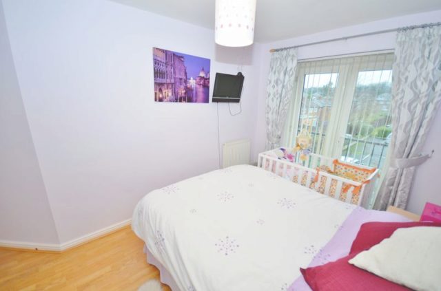 2 bedroom Flat for sale in Pinhigh Place Salford M6