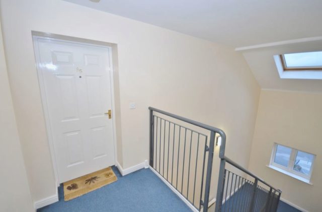 2 bedroom Flat for sale in Pinhigh Place Salford M6
