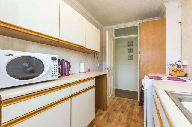 3 bedroom Flat for sale in Telford Drive Edinburgh EH4