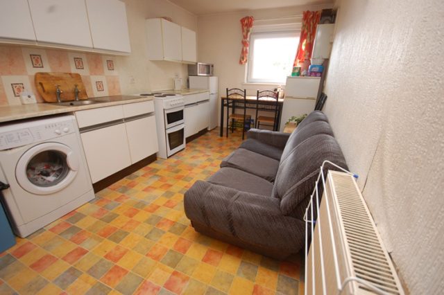 3 bedroom Flat to rent in Primrose Street Edinburgh EH6