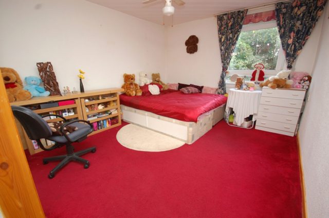 3 bedroom Flat to rent in Primrose Street Edinburgh EH6