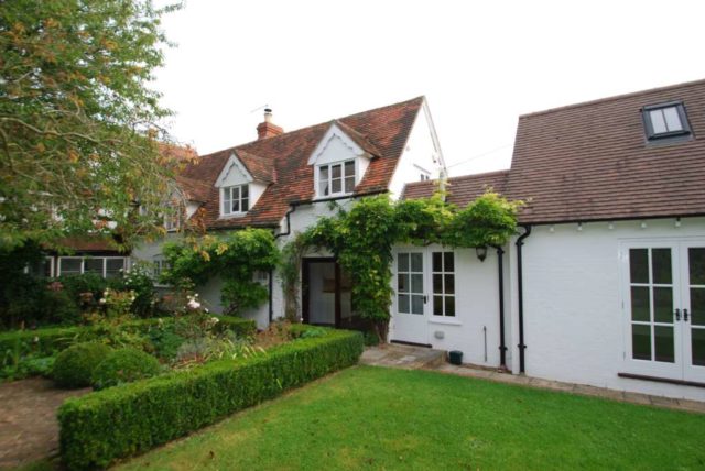 3 bedroom Cottage to rent in High Street North Moreton Didcot OX11