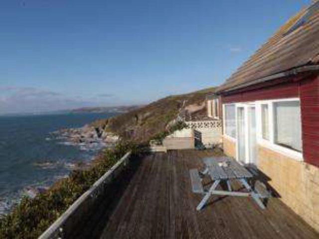 1 bedroom Bungalow for sale in Freathy Cliff Freathy Cliff Millbrook ...