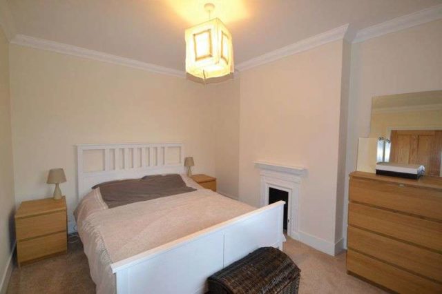 4 bedroom Semi-Detached house for sale in The Terrace Knowl Hill ...