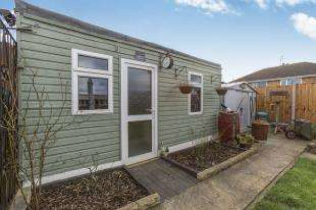 2 bedroom Bungalow for sale in Shearwater Grove Innsworth Gloucester GL3