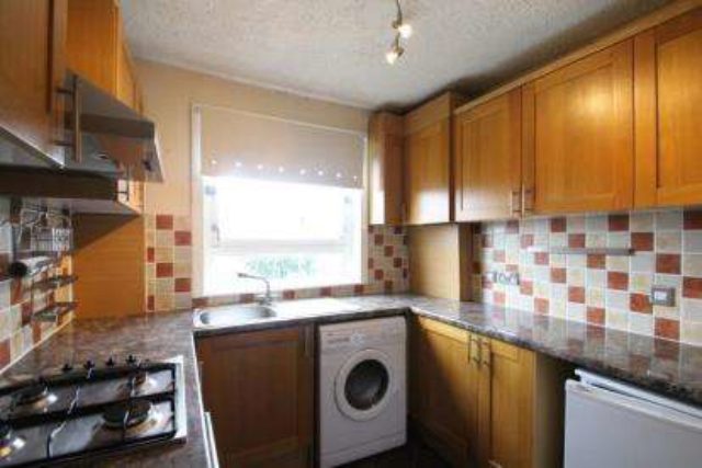 3 bedroom Flat for sale in Montrose Crescent Hamilton ML3