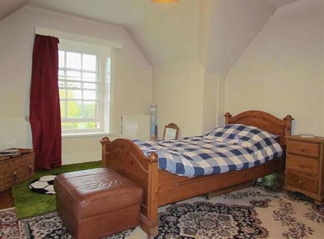 4 bedroom Flat to rent in Packhorse Lane Marcham Abingdon OX13