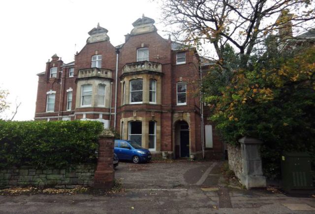 2 bedroom Flat to rent in Denmark Road Exeter EX1