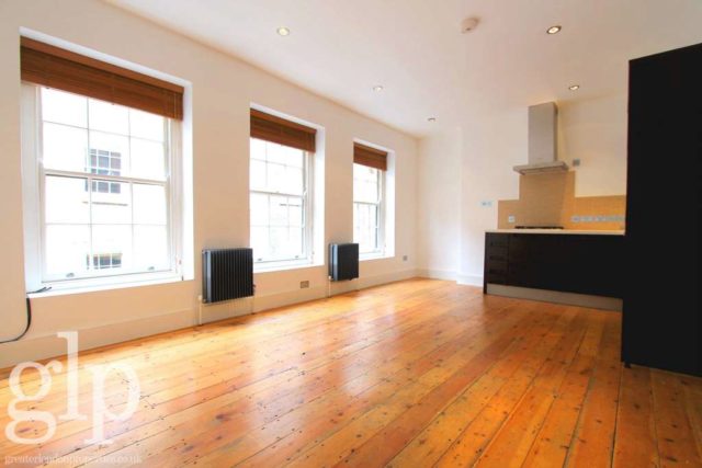 1 bedroom Apartment to rent in Goodwins Court London WC2N