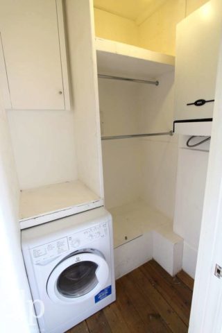 1 bedroom Apartment to rent in Goodwins Court London WC2N