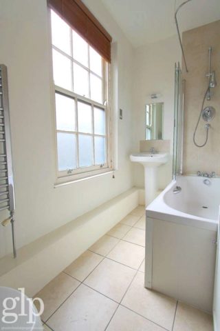 1 bedroom Apartment to rent in Goodwins Court London WC2N