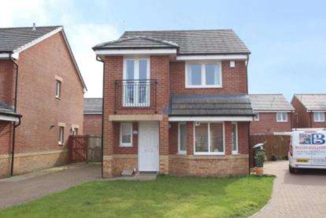 3 bedroom Detached house for sale in Barshaw Close Glasgow G52