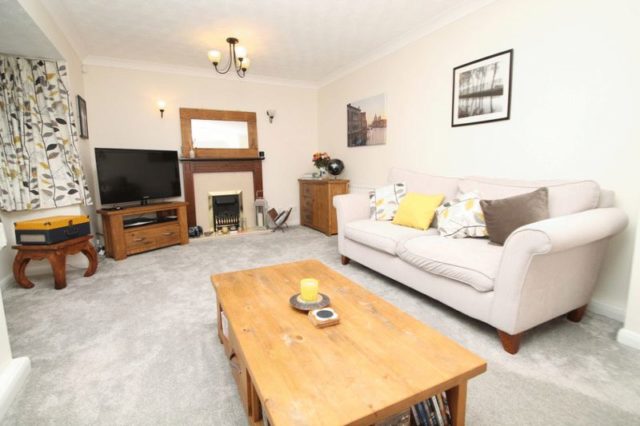 4 bedroom Detached house for sale in Clayfields Penn High Wycombe HP10