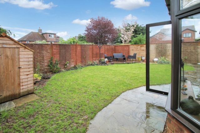 4 bedroom Detached house for sale in Clayfields Penn High Wycombe HP10