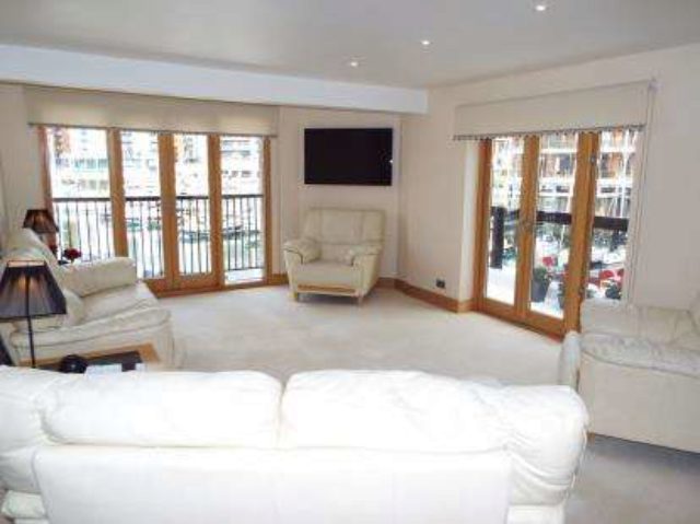 4 bedroom Detached house for sale in Calshot Court Channel Way Ocean ...