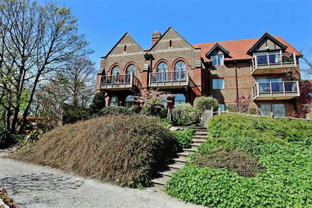 1 bedroom Ground Flat for sale in Rottingdean Place Falmer Road ...