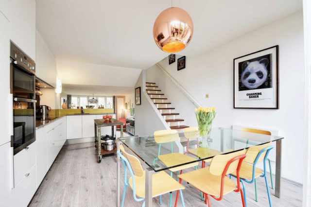 2 bedroom Property for sale in Highgate Spinney Crescent Road London N8