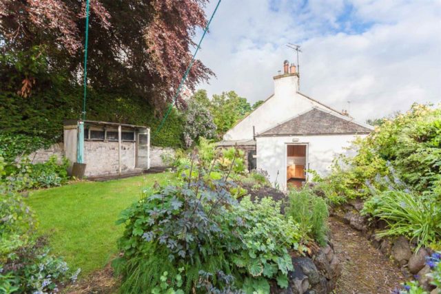 3 bedroom Detached house to rent in Fala Village Fala Village Pathhead EH37