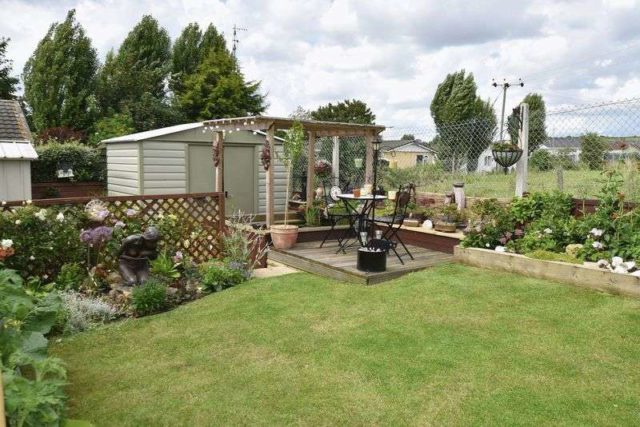 2 bedroom Property for sale in Peppercorn Caravan Park The Baulk ...