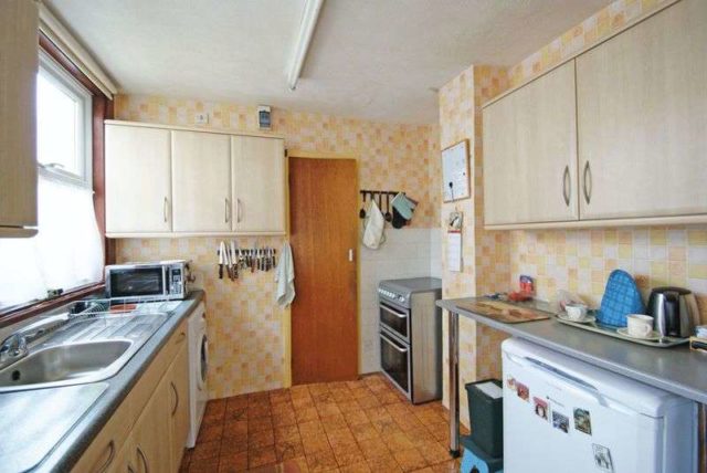 3 bedroom Terraced house for sale in Courtenay Terrace Starcross Exeter EX6