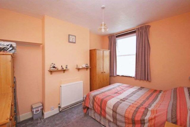 3 bedroom Terraced house for sale in Courtenay Terrace Starcross Exeter EX6