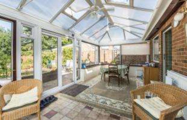 3 bedroom Bungalow for sale in Tennyson Avenue Cliffe Woods Rochester ME3